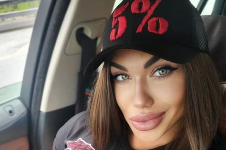 NATALIJA IMA 102 KILOGRAMA SUVIH MIŠIĆA I BICEPSE VEĆE OD NJENOG MUŽA ...