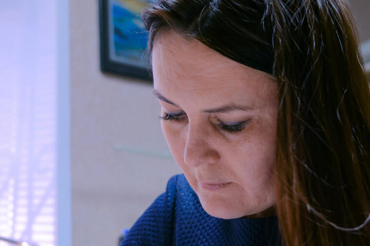 VRATILA SAM SE RANIJE KUĆI I ZATEKLA MUŽA S MOJOM MAJKOM U KREVETU: Vrisnula sam, a onda se ...